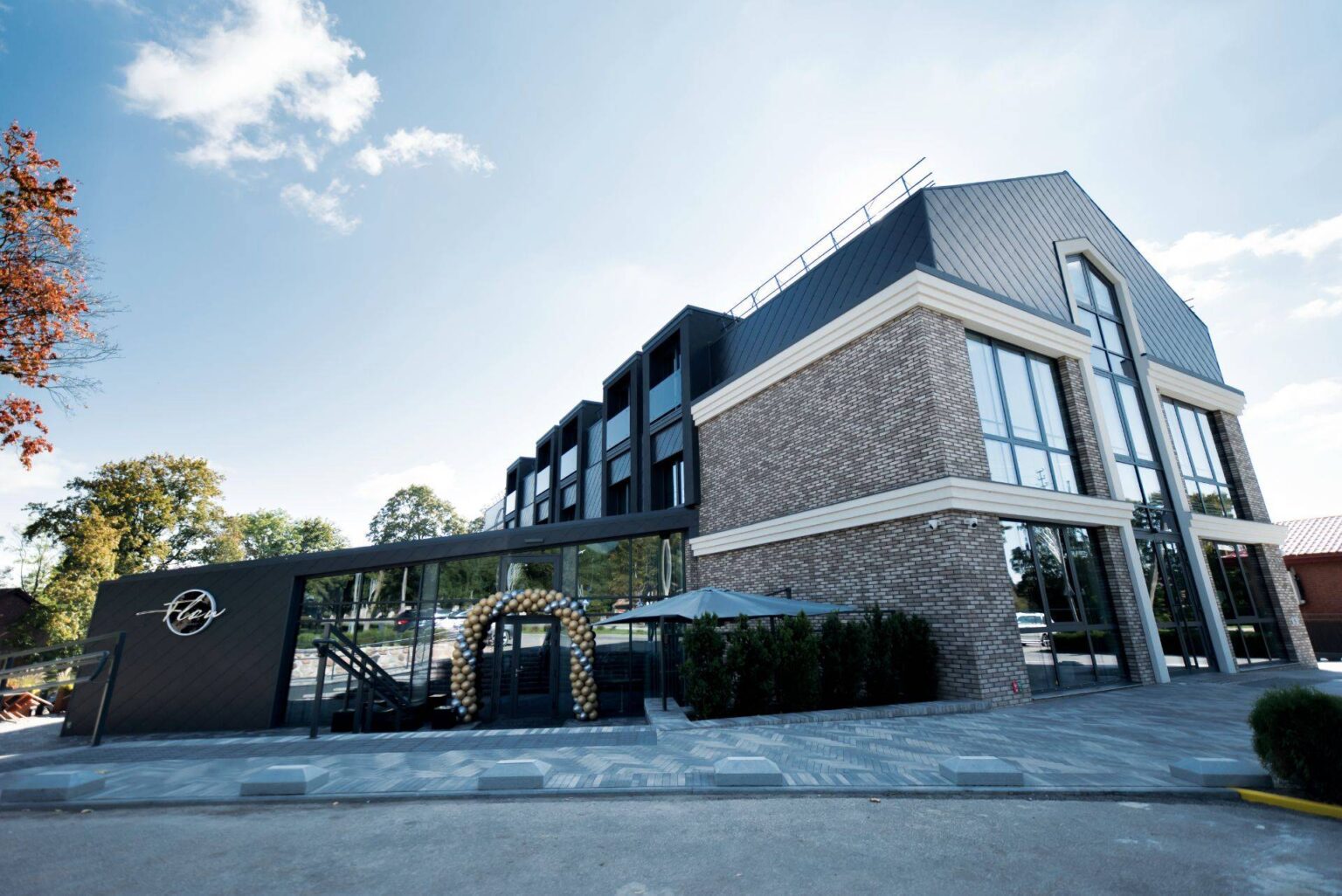 „Oginski Hotel”, Plungė, Lithuania - Vinkelis